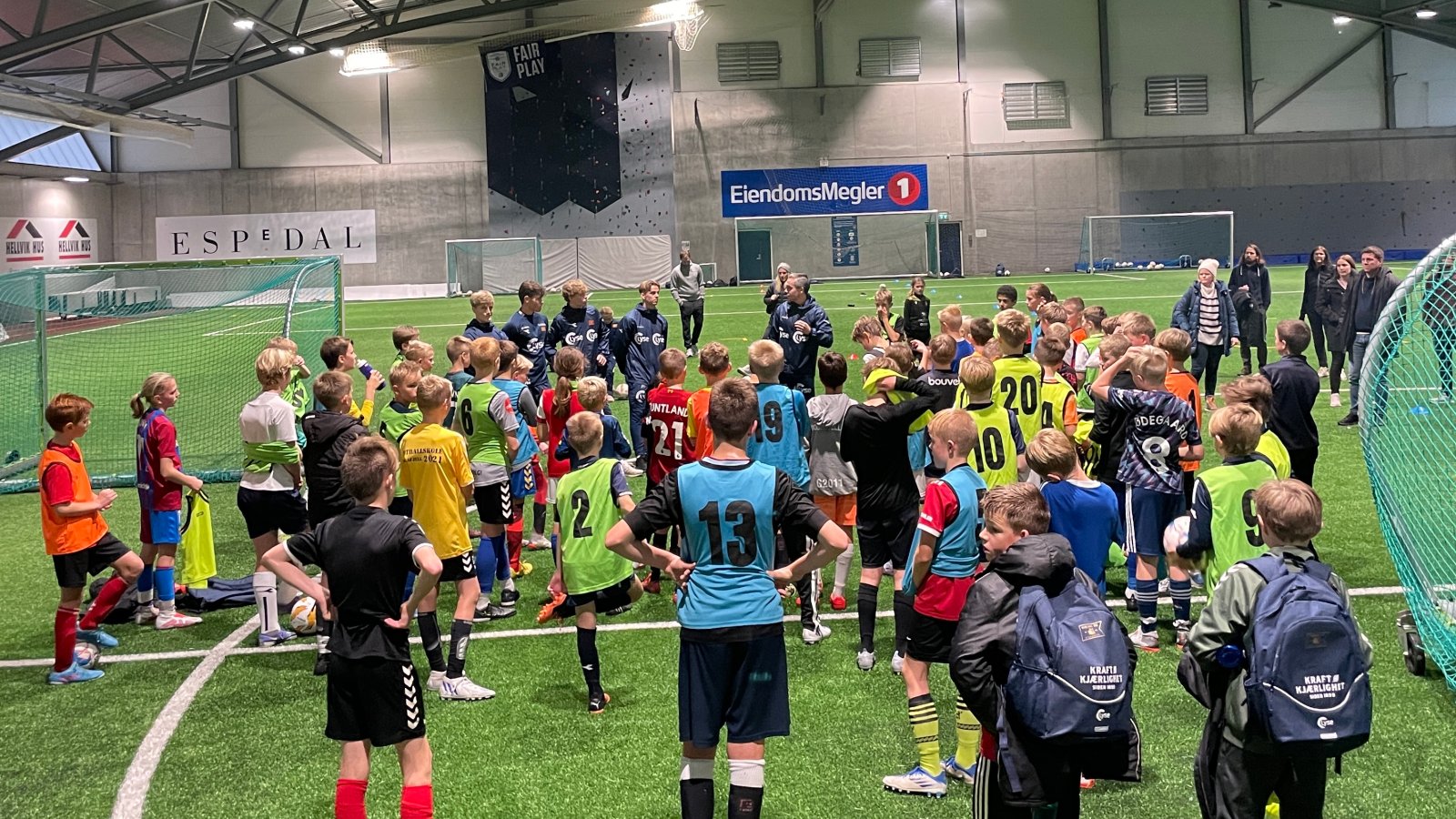 Fotballskoler / Viking